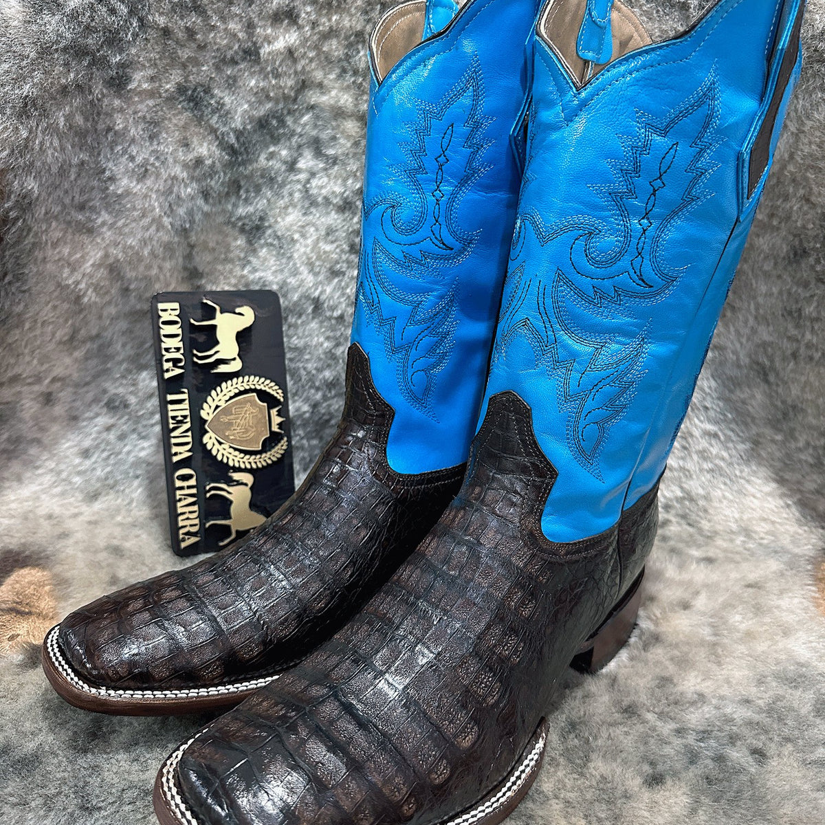 Crocodile skin Bulldog last boot (Coffee) – Tiendacharra.com - Bodega ...
