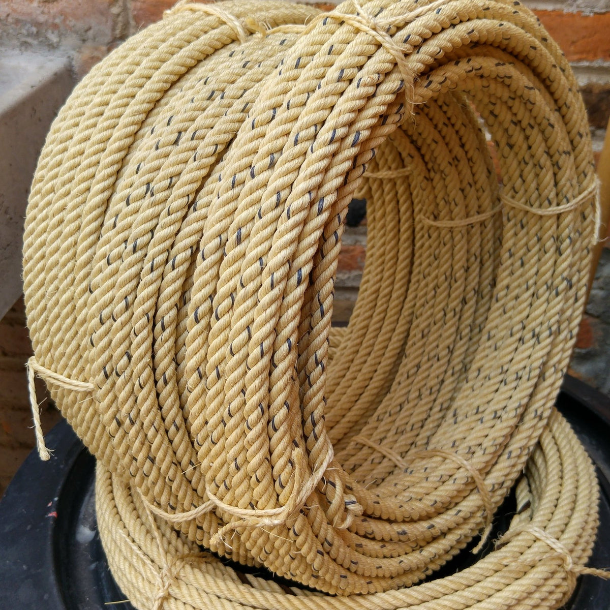 Economic rope of ixtle 21 meters – Tiendacharra.com - Bodega Tienda Charra