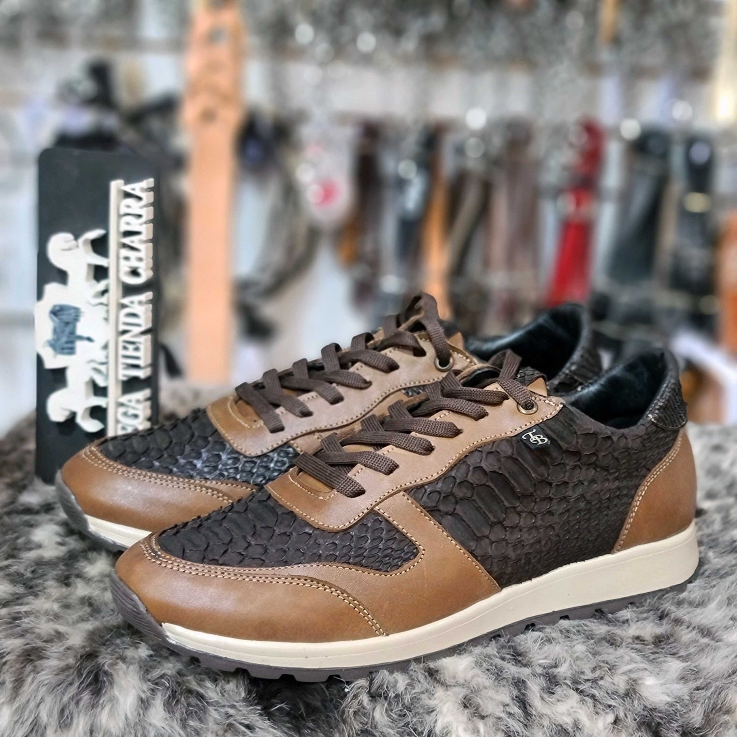 Python skin tennis shoes BP01C – Tiendacharra.com - Bodega Tienda Charra