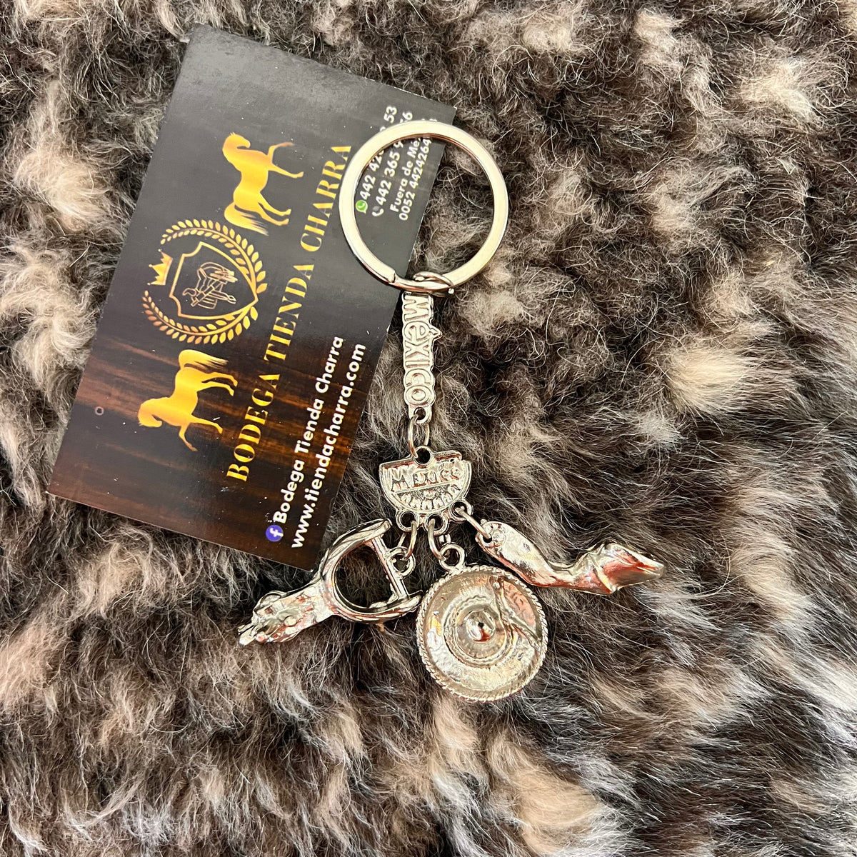 Mount model keychain – Tiendacharra.com - Bodega Tienda Charra